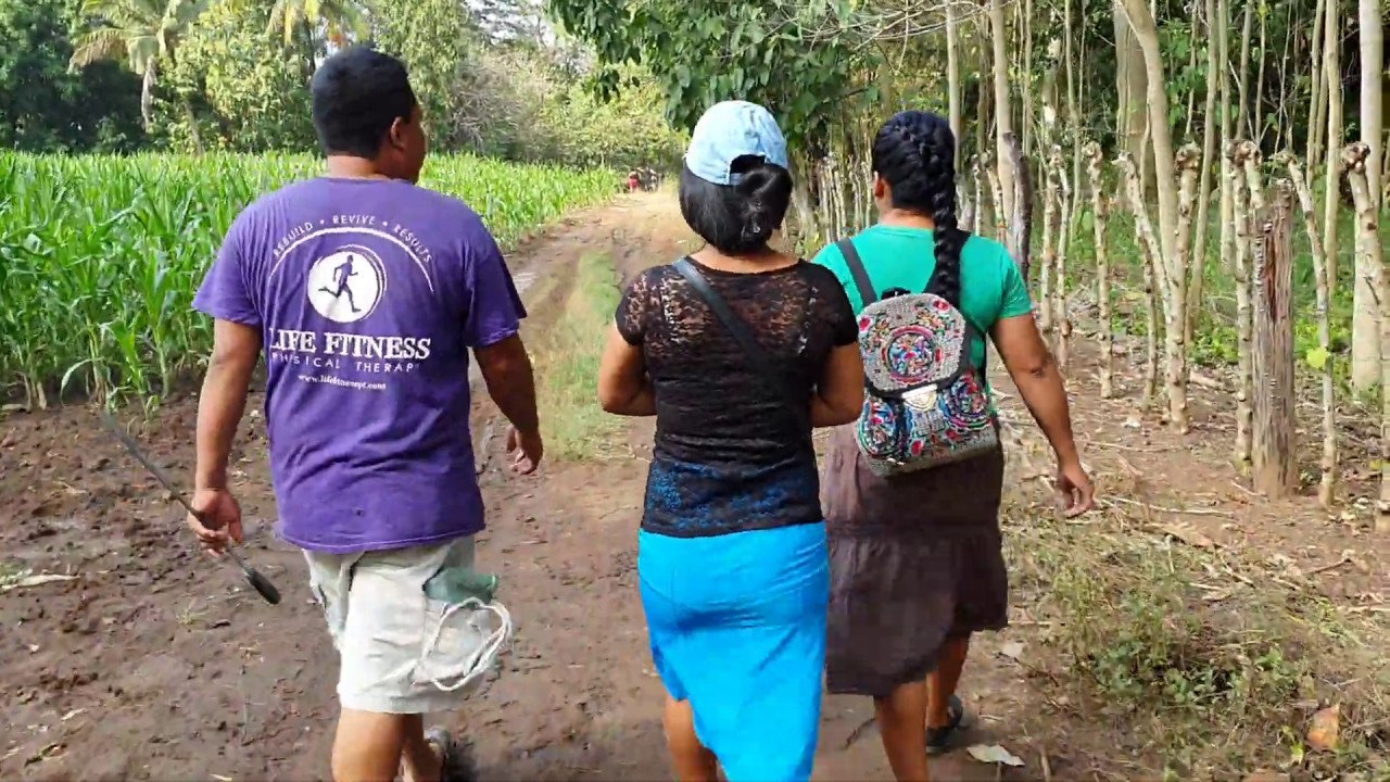 Nos Invitaron A Botar Caspirol/Mira Que Nos Paso😱 - YouTube