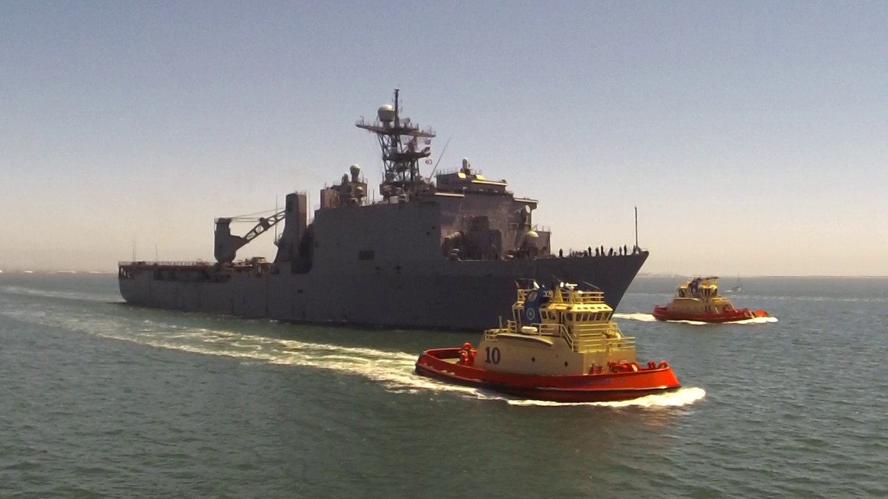 USS Rushmore (LSD47), Outbound, San Diego Bay - YouTube