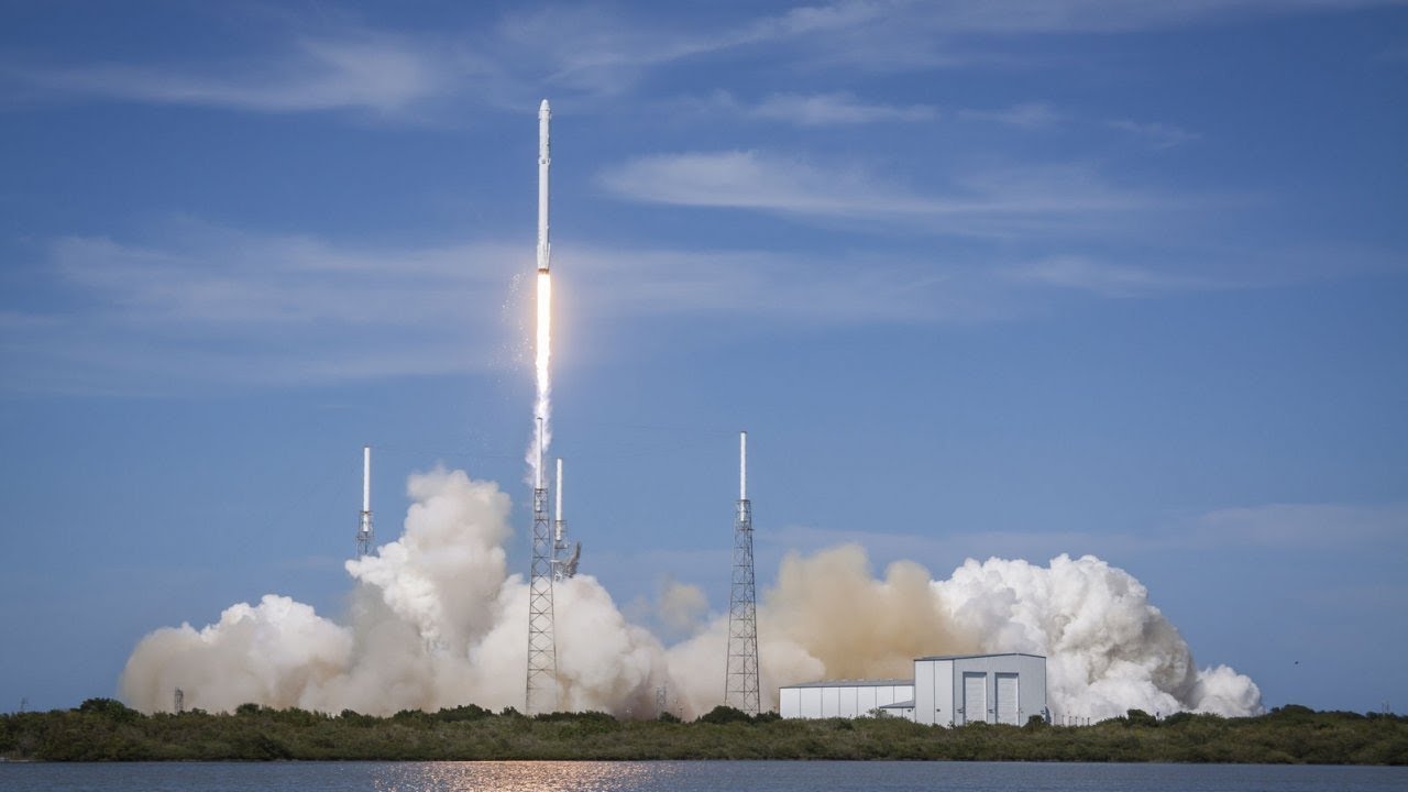 What the private space industry plans for 2018 - YouTube