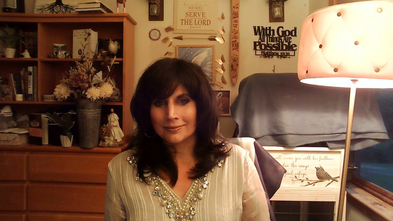 Amanda Grace Talks..A WORD FROM THE LORD!GOD IS ON THE MOVE!!! - YouTube