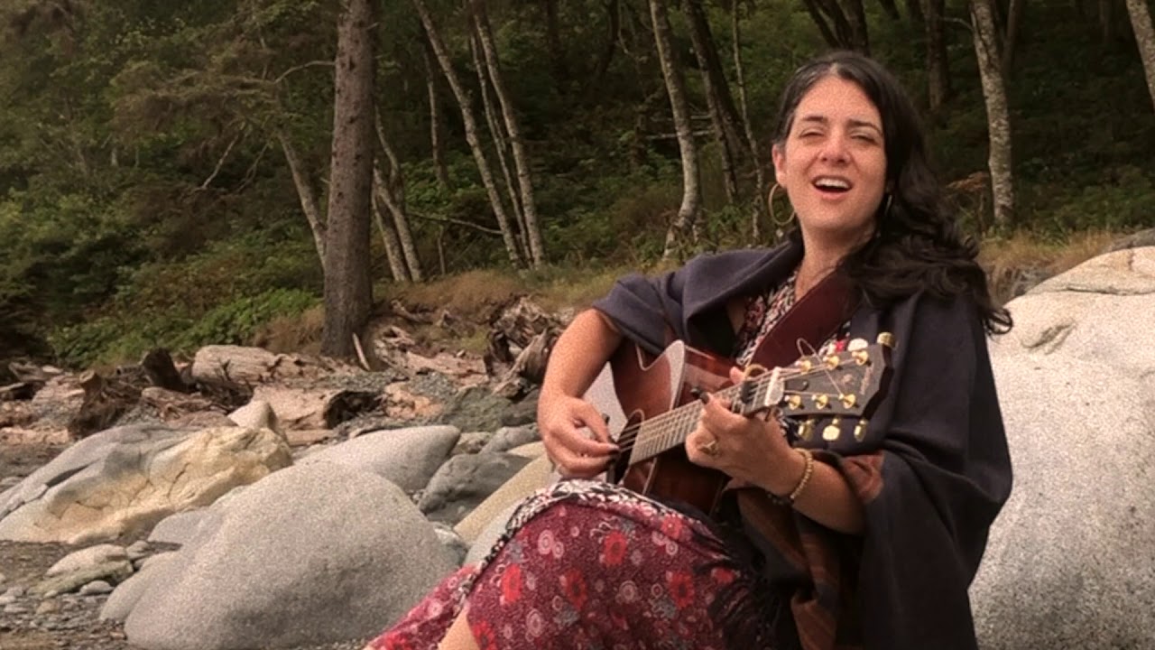 Achat Sha'alti A Setting of Psalm 27 by CHAVA MIREL - YouTube