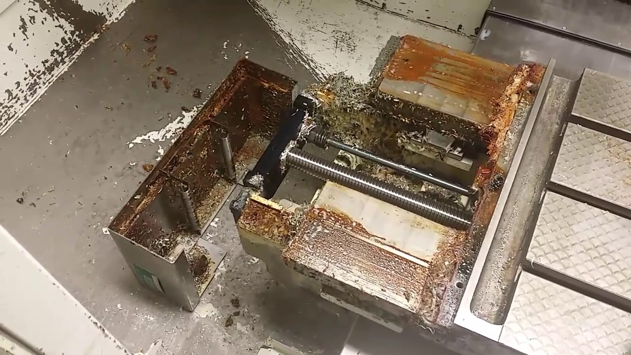 Looking under the VMC way covers - YouTube