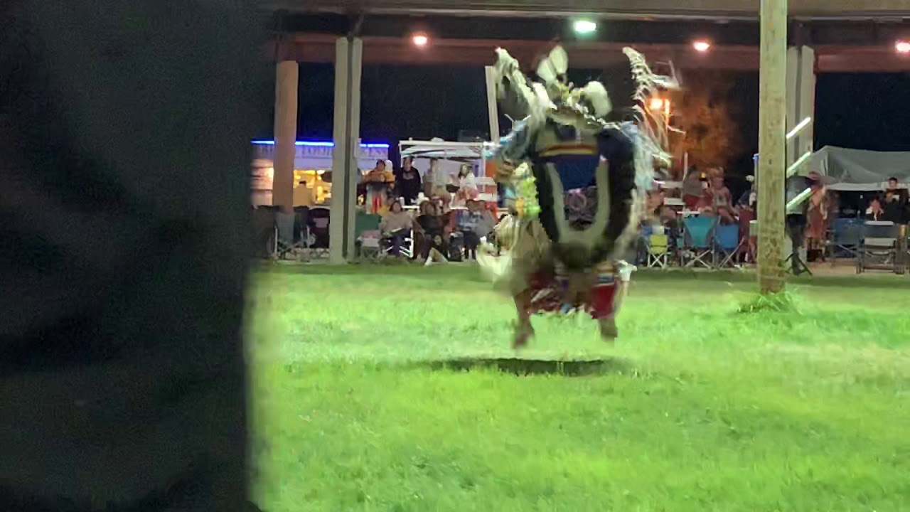 Sr Men’s fancy White shield ND pow wow 2019 - YouTube