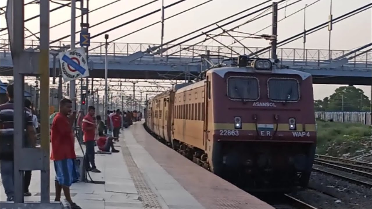13174 Kanchenjunga Express Arrival At Barddhaman Junction #viral# ...