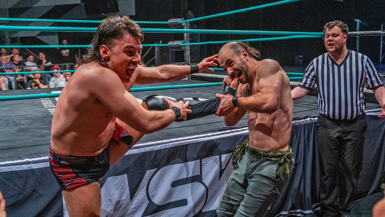 'Speedball' Mike Bailey vs Mick Moretti : FULL THROTTLE 2023 - YouTube