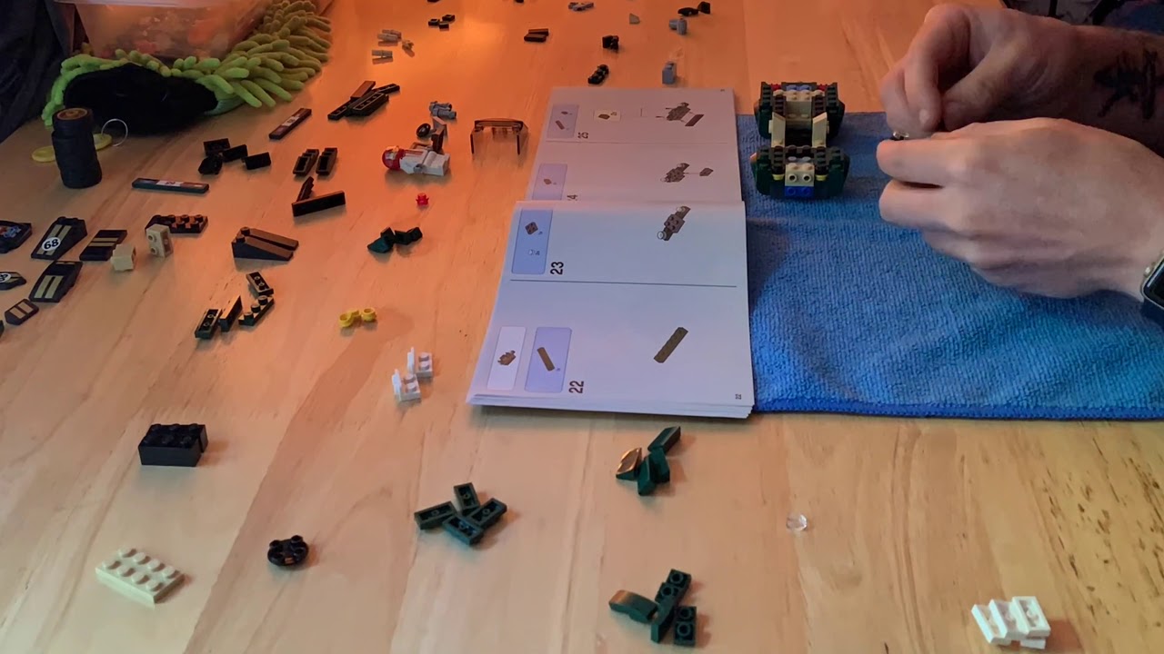 1968 Ford Mustang Fastback LEGO 75884 build - YouTube