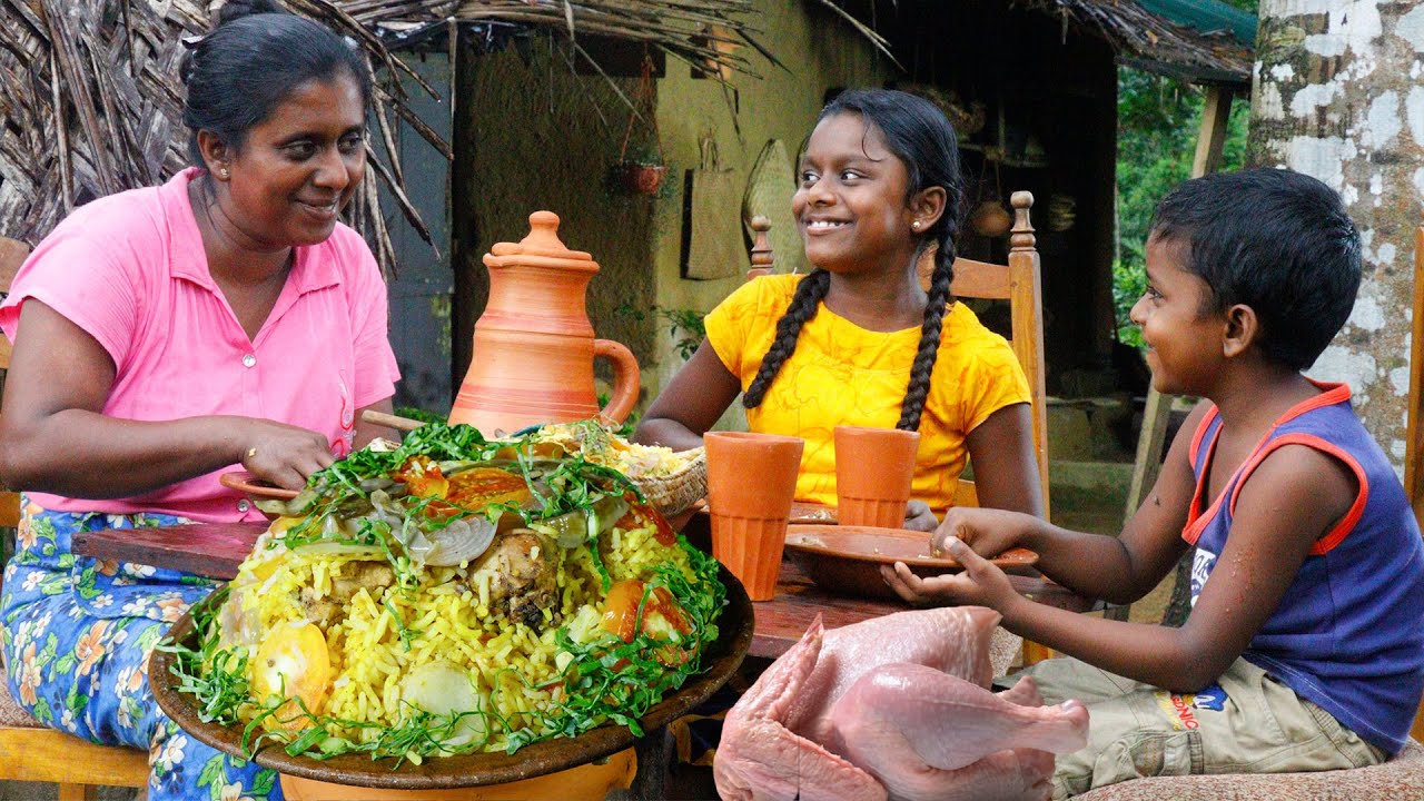 chicken maqluba rice ...I give my children Maqluba rice as a special ...