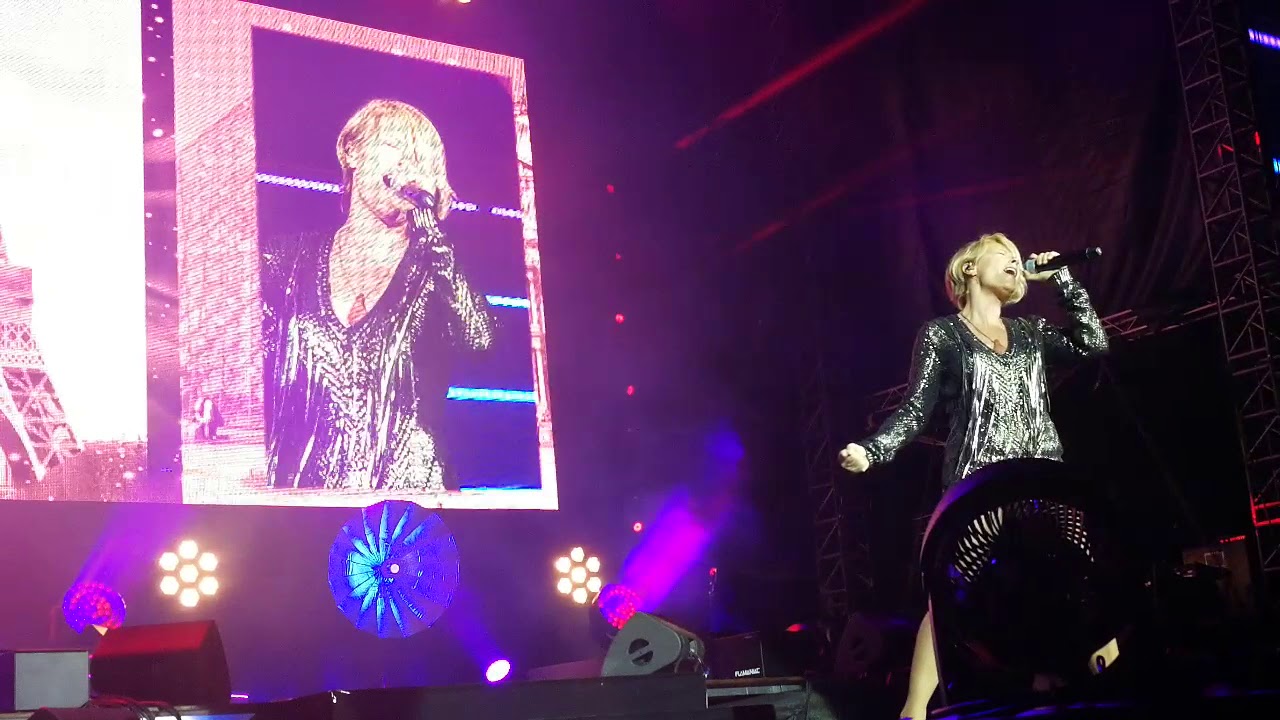 Michelle - Paris *live* - YouTube