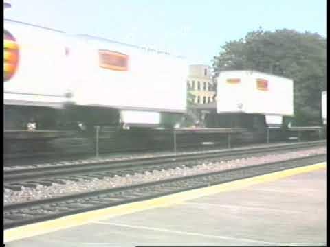 Naperville Train Station Railfan, VHS 7/23/23 - YouTube