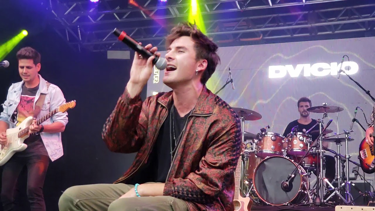 DVICIO - Valeria (Rock in Rio 2019) - YouTube