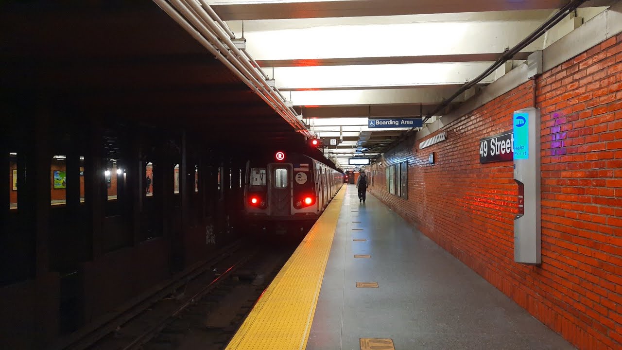 NYC Subway: R46 Q & R160A R train at 49th Street - YouTube