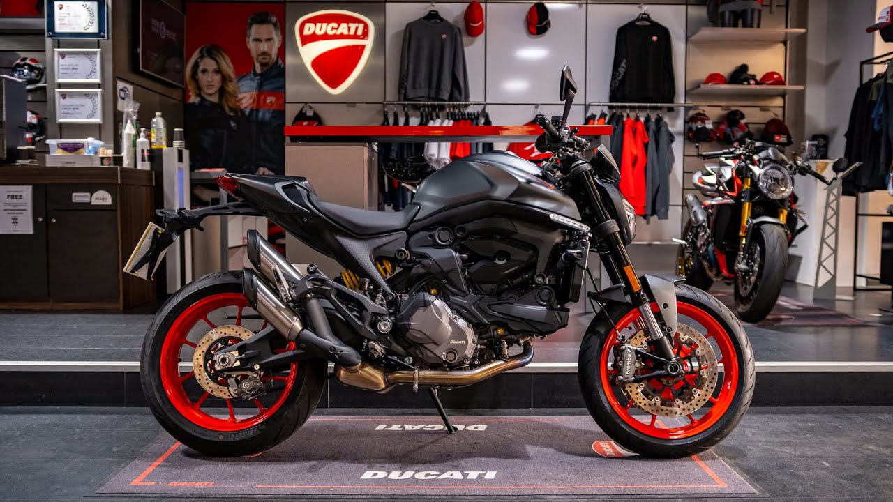 2021 DUCATI MONSTER 937 PLUS in Aviator Grey - low Mileage - Ducati ...