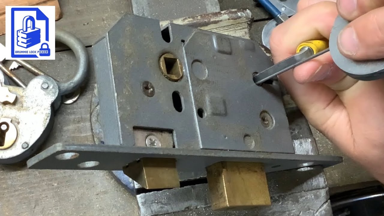 530. Yale 5 lever curtain sided mortice lever door lock picked open ...