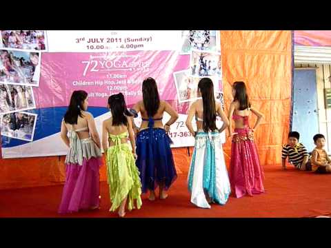 Happy Dance Malaysia - Children Belly Dance 2 - YouTube