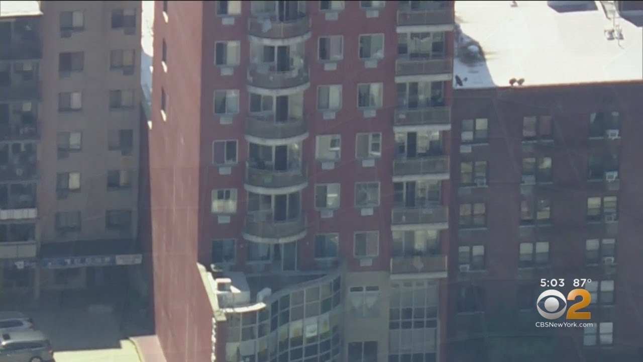 Child Falls Out Window In Queens - YouTube
