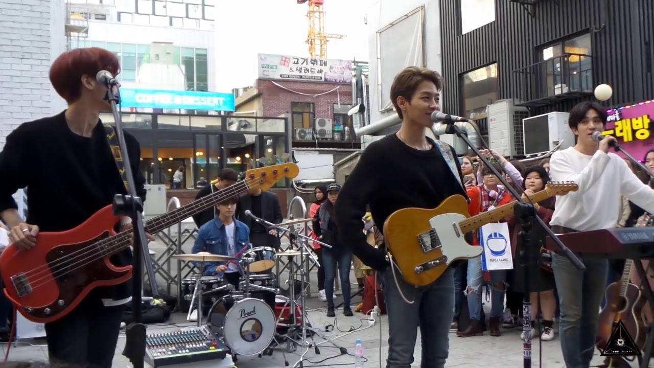 180928 - The rose busking in Hongdae - Sorry - YouTube