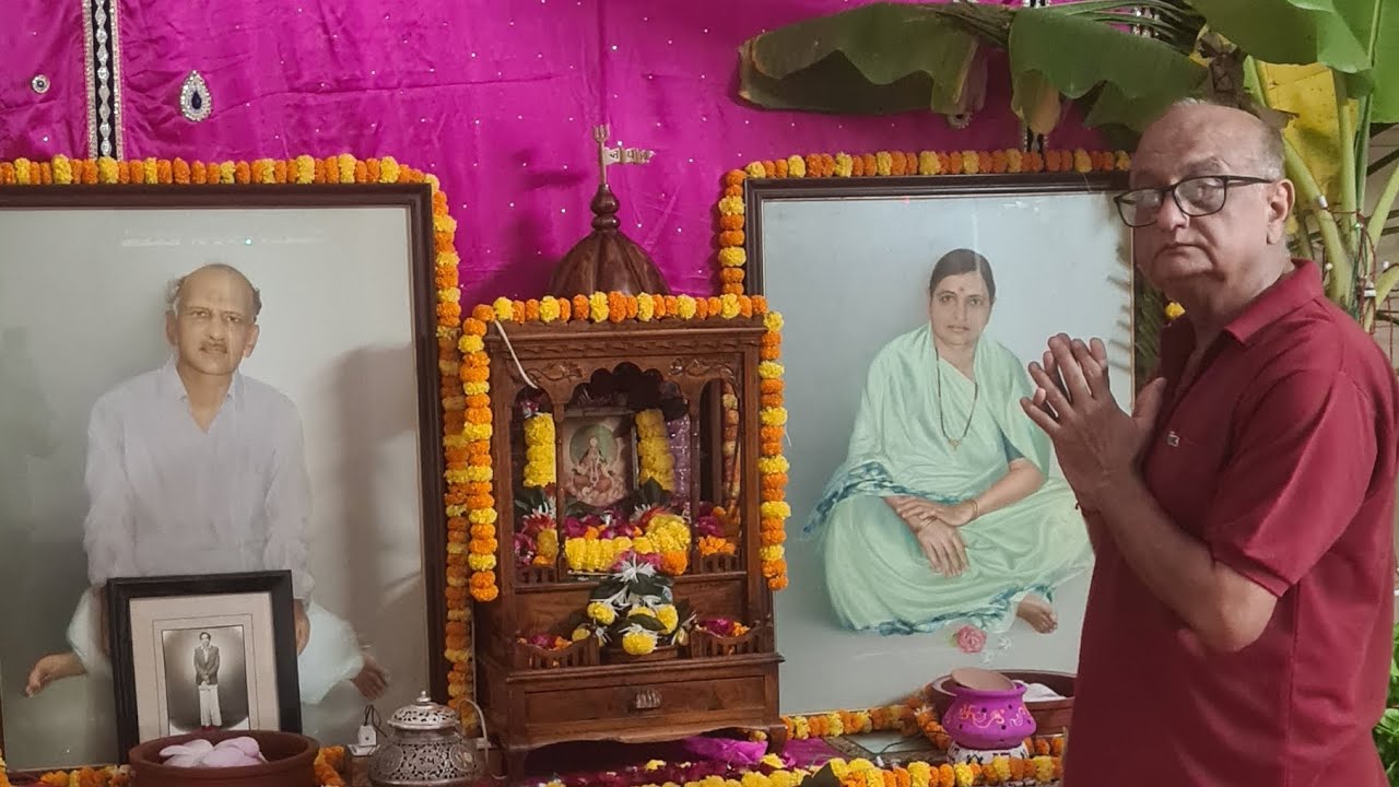 Jay Bhatt & Rucha pandya ( Ranjan morli vagi ) - YouTube