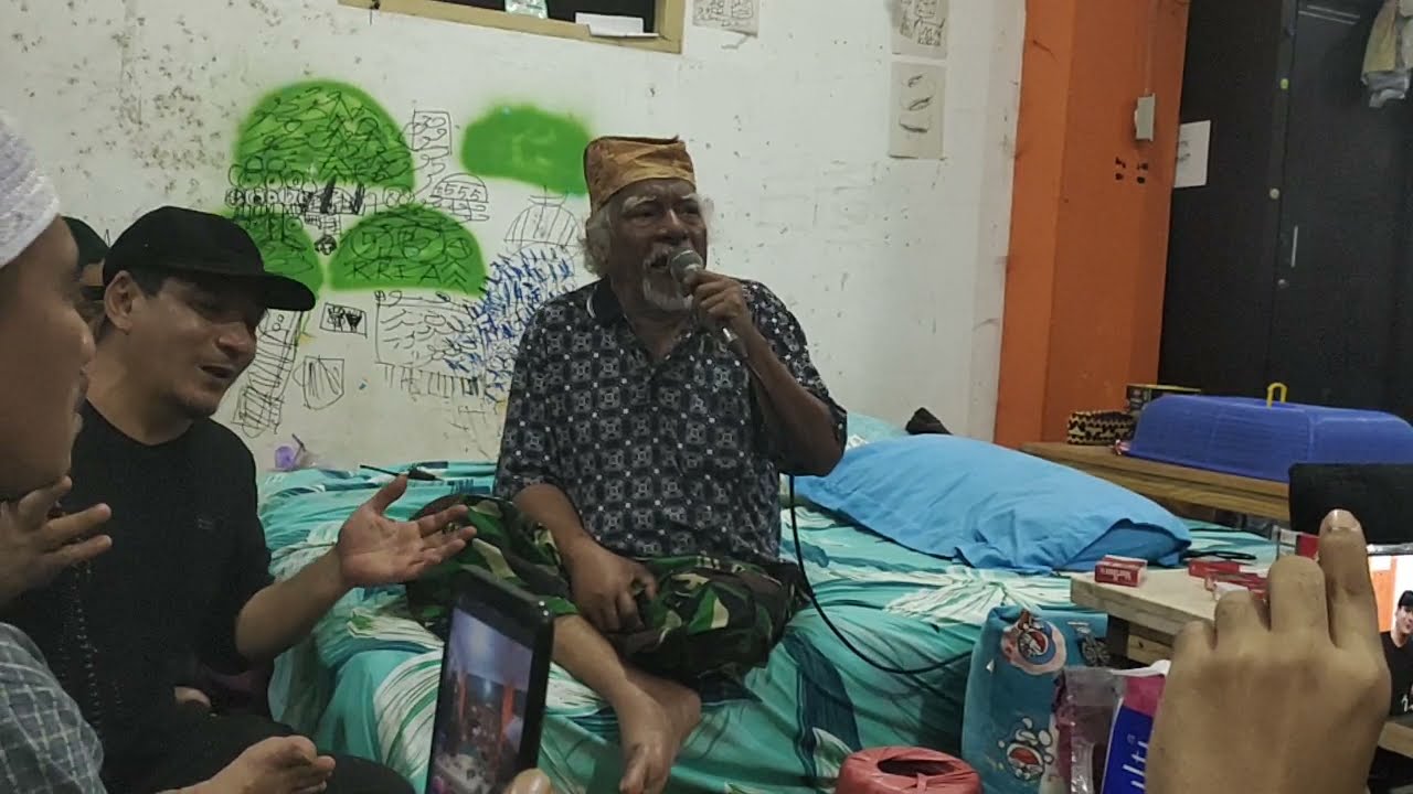 melihat banyak karomah waliyulloh majdub habib syehan bin mustofa al ...