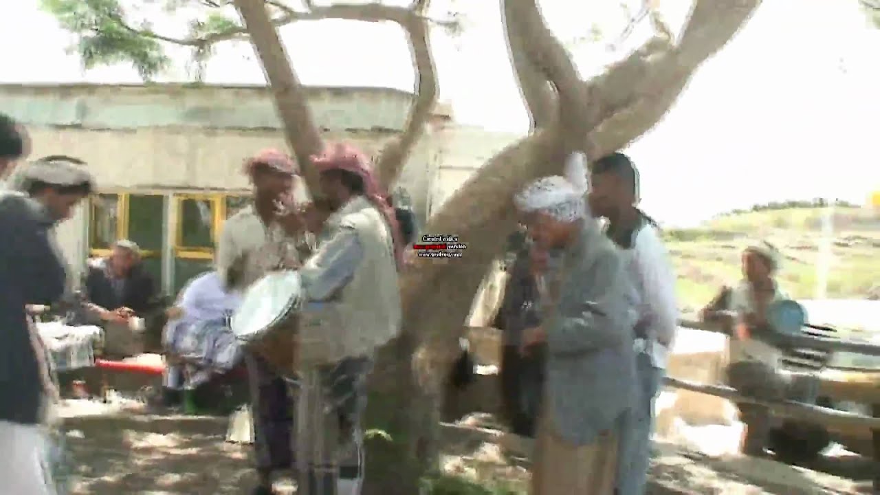 YEMENI DANCE MIZMAR DANCE - YouTube