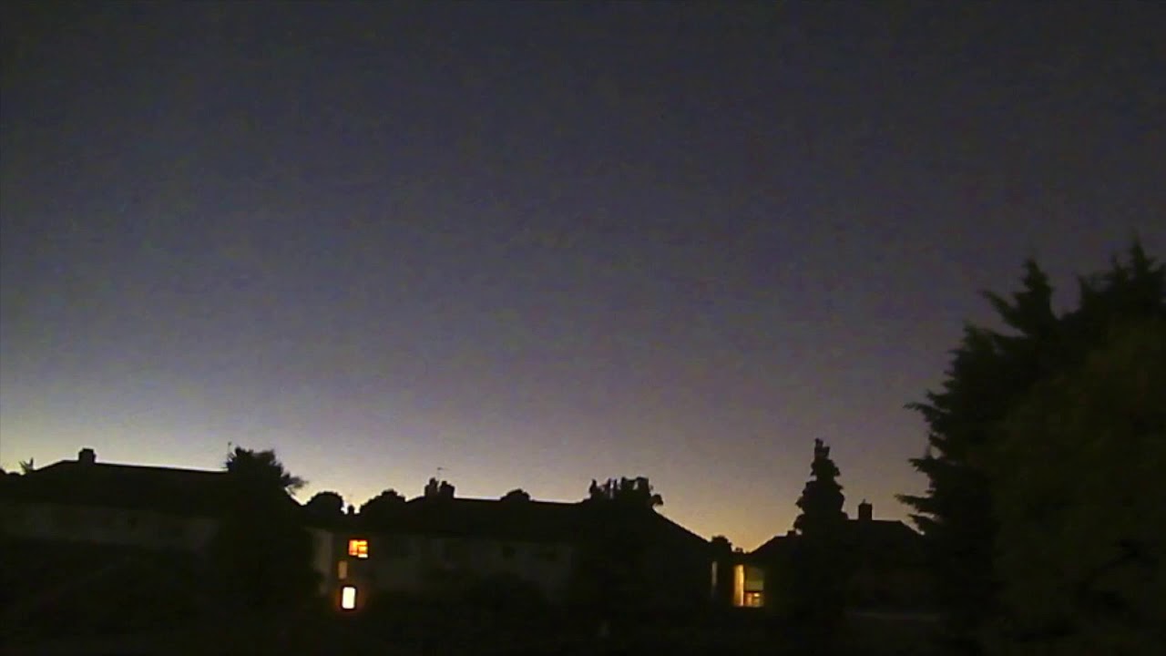 A cold and clear night, 12th May 2020, London - YouTube