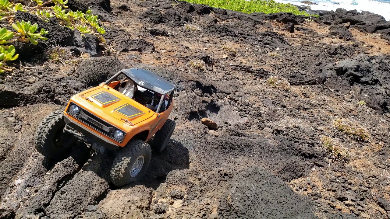 Axial wraith 1.9 on trx4 portal axles - YouTube