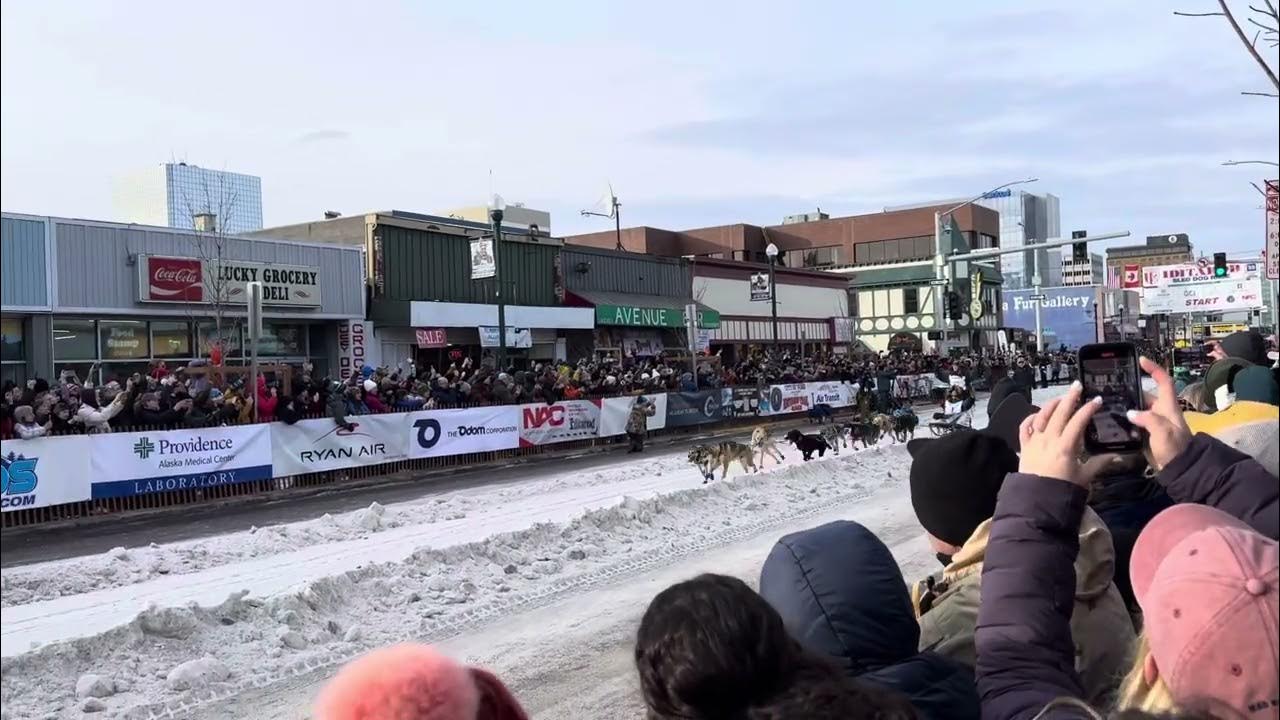 4 Time Jr Iditarod Champion Emily Robinson Starts at 2025 Iditarod #dalejay8901 - YouTube