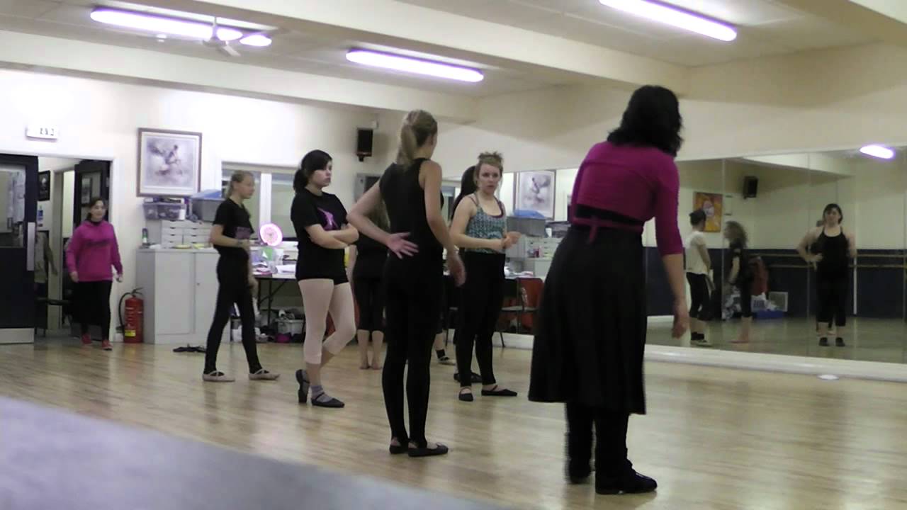 collette tyler pre elementry ballet 2 - YouTube