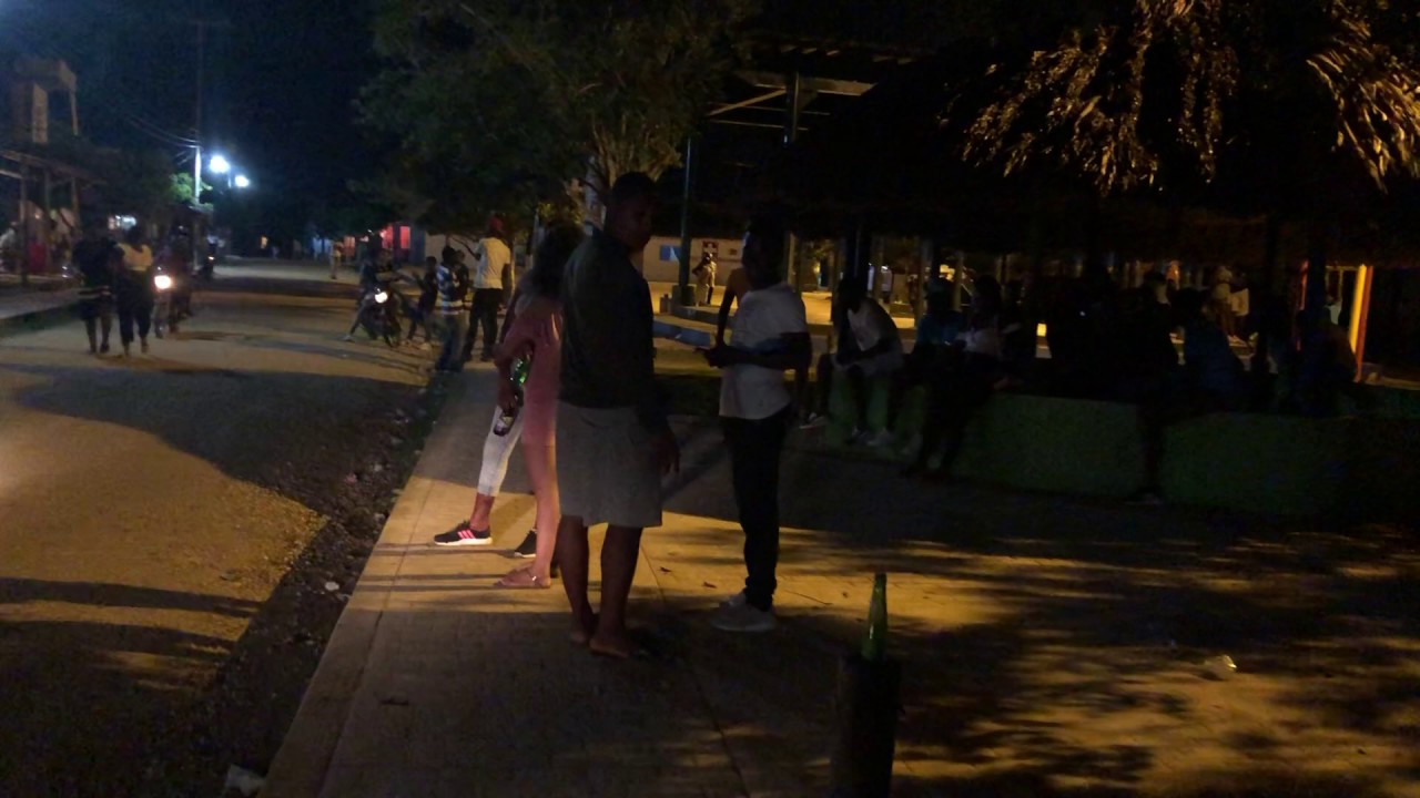 PALENQUE, COLOMBIA AT NIGHT - YouTube