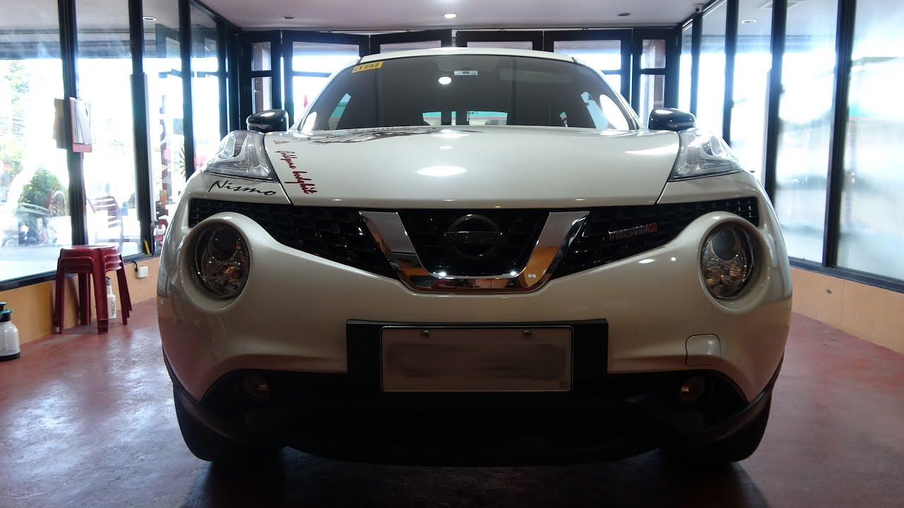 Nissan Juke Roof Cut and Grill wrapped in Gloss Black. 😎 - YouTube
