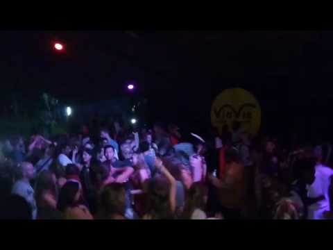 Arusha via via club,tanzania - YouTube
