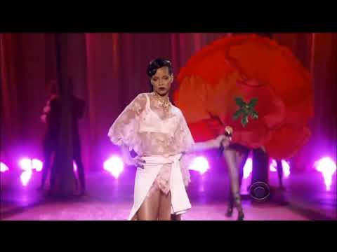 Rihanna - Phresh Out The Runway (Victoria’s Secret Fashion Show)[HD]