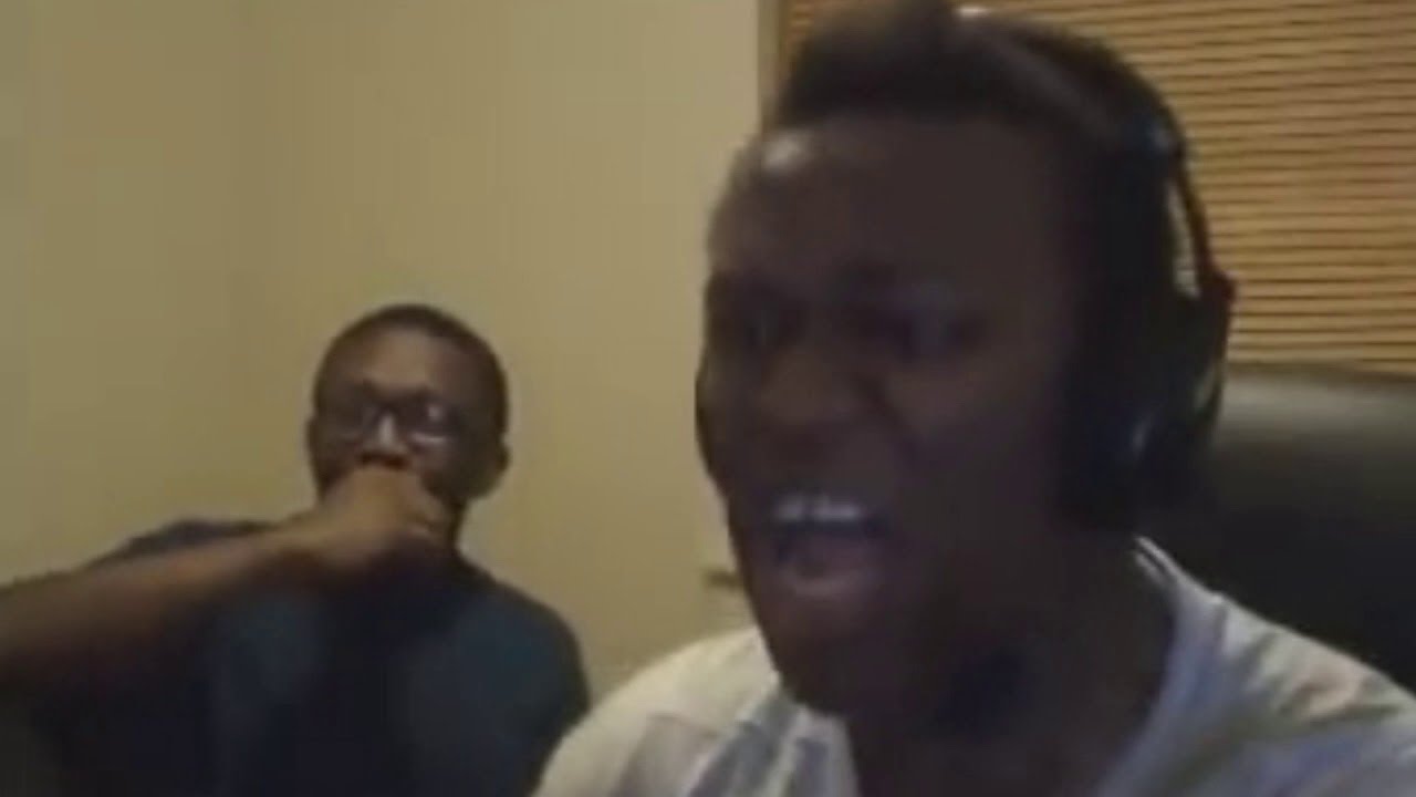 KSI HYSTERICAL SCREAMING WITH DEJI (Horror game) - YouTube