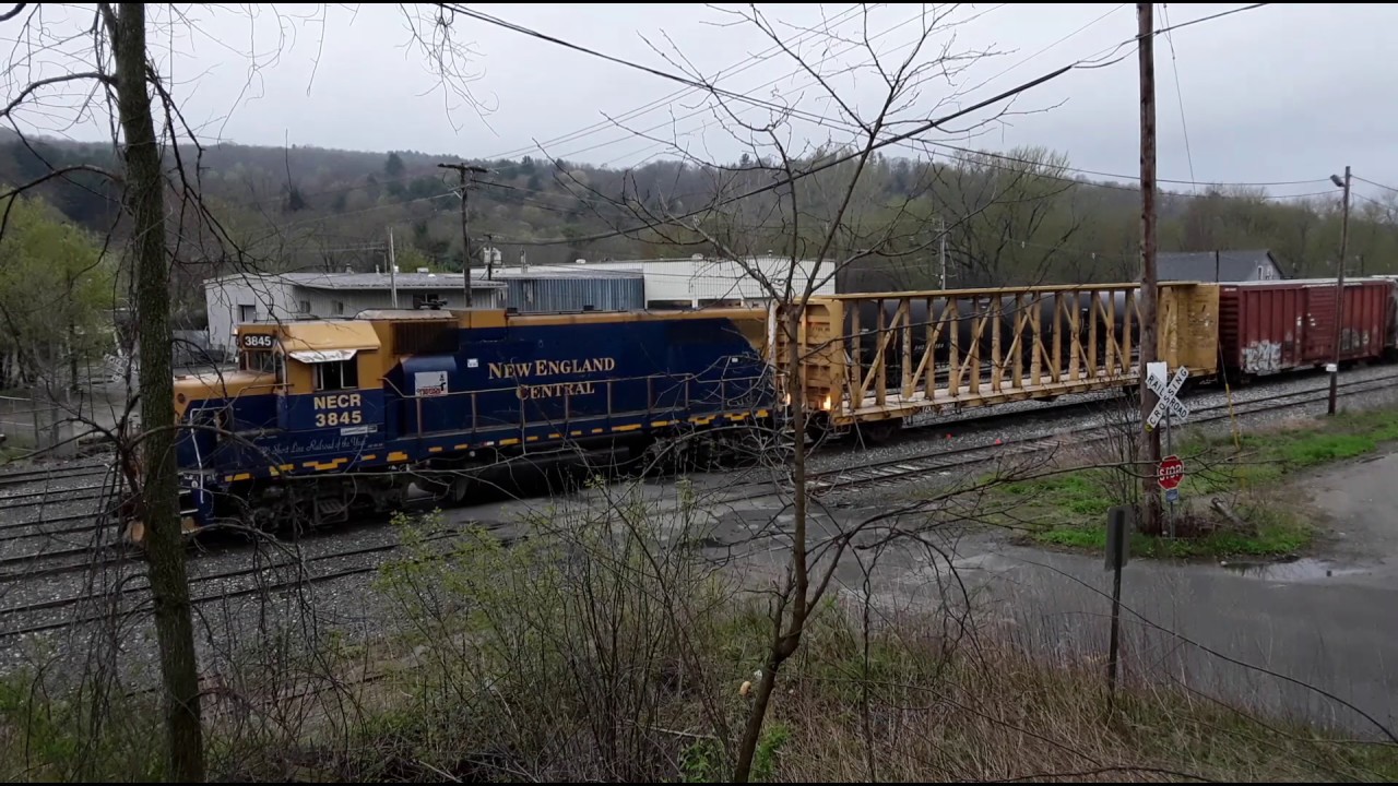 New England Central Railroad Switching Cars on Dublin Street - YouTube