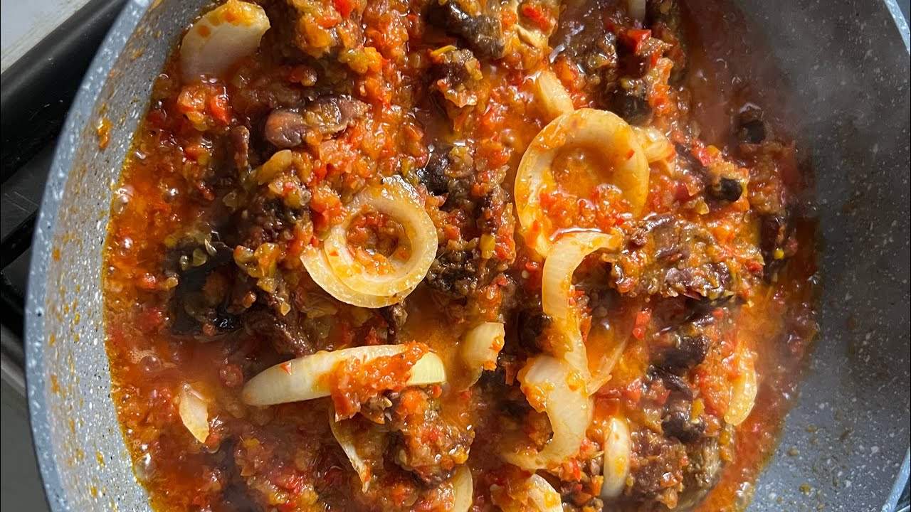 The perfect beef and gizzard pepper sauce and white rice. That perfect ...