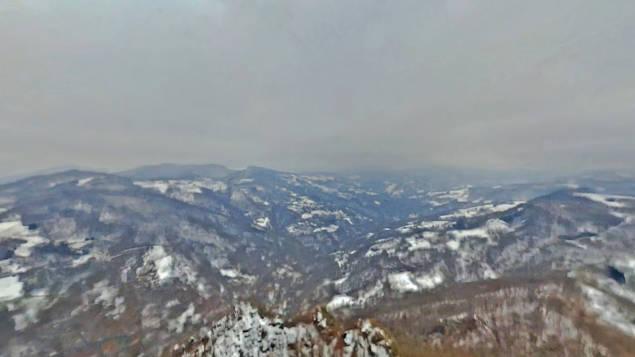 Iznad Jevačkih stena u toku prolecne zime (Above Jevac Rocks during the ...