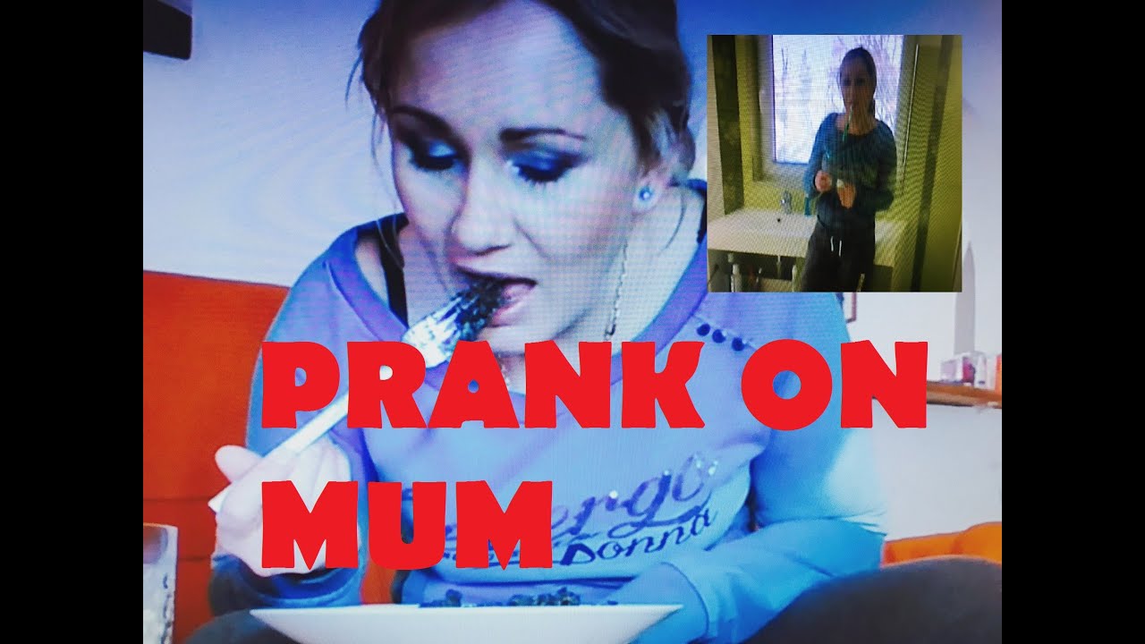 PRANK NA MAMINU | DAL SOM MAMINE DO SLÍŽOV HLINNU ! (PRANK ON MUM ...