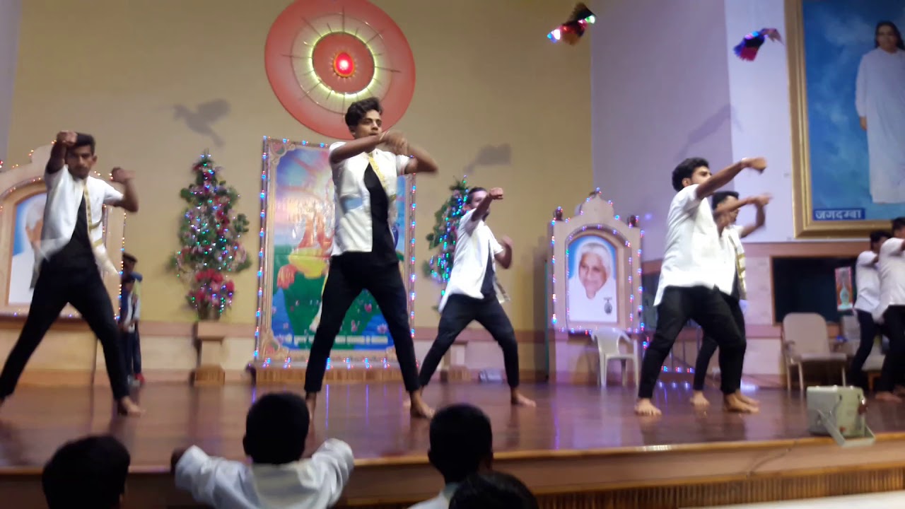 Independence Day 15 August dance performane by FEW BOYS - YouTube