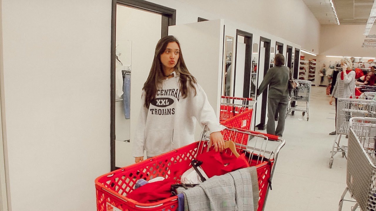 Thrift shopping with Hannah! - YouTube