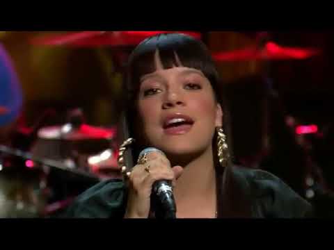 Lily Allen Performs "Smile" - 2/13/2007 - YouTube
