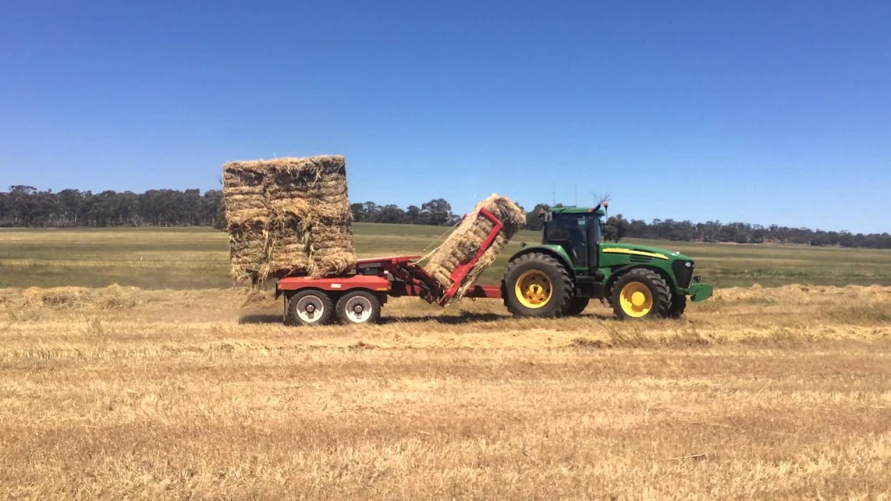ProAg 16k Plus Bale Runner at work (Australia) - YouTube