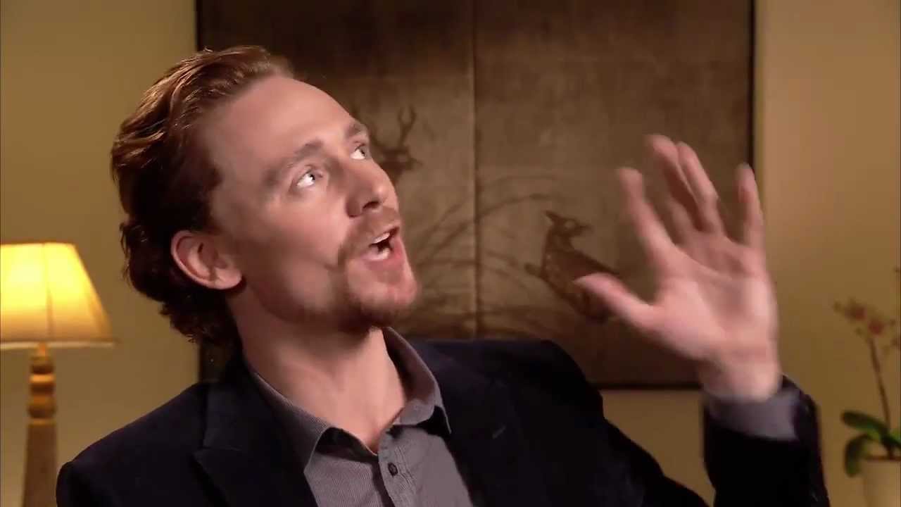 Tom Hiddleston interview - War Horse (2011) - YouTube