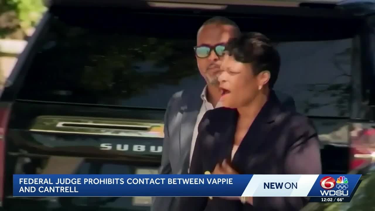 Federal judge blocks contact between New Orleans mayor, former security ...