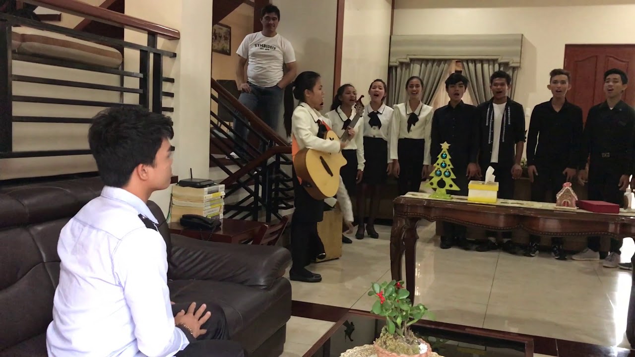 Bicolano song in Christmas carolling - YouTube