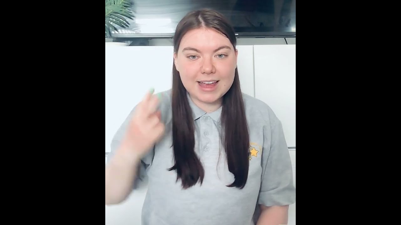 Incy Wincy Spider in Makaton - YouTube