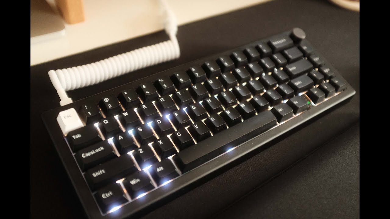 $50 Budget Keyboard sounds THIS good? - GMK 67 + Akko Cream Yellow V3 ...