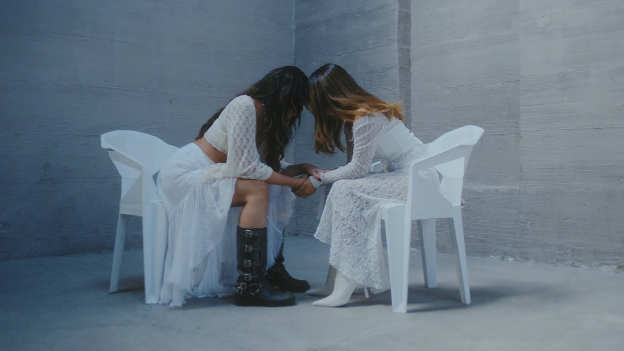 Vale Garzón ft @jules.musica - Yo Juraré (Videoclip Oficial) - YouTube