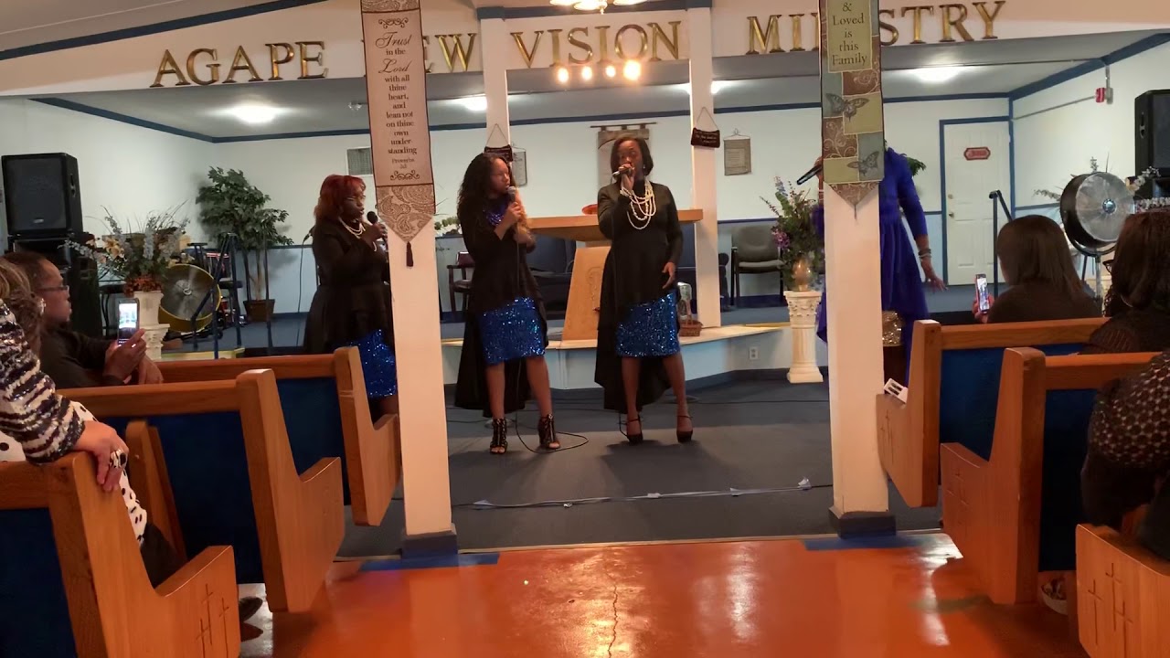 AP singing He Knows by Visionz of Destiny - YouTube