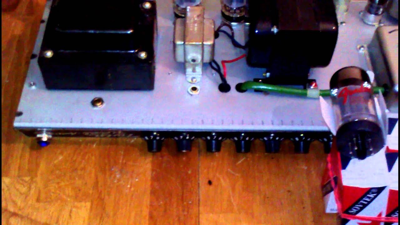 Fender Twin Reverb Reissue - YouTube