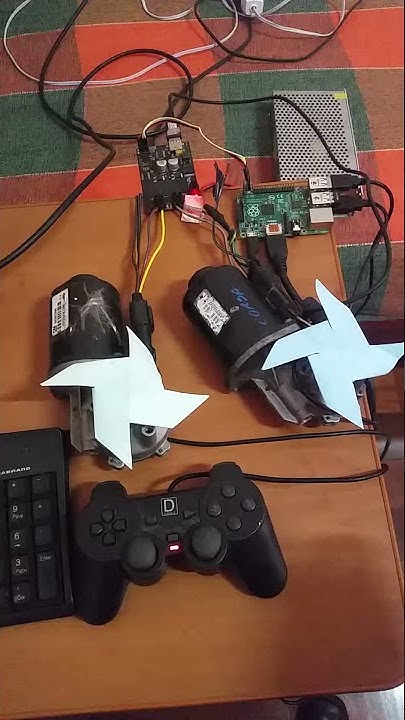 Raspberry pi moving two Windshields Wipers Motors - YouTube