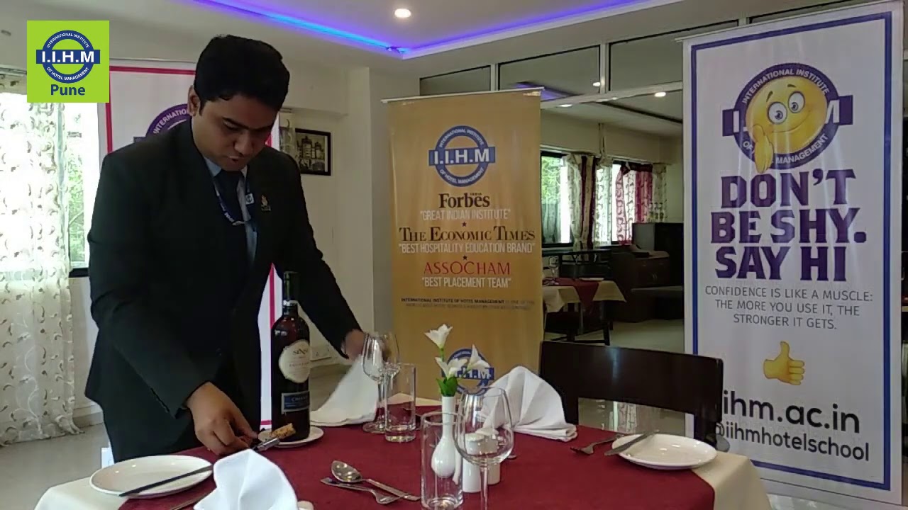 Red Wine service procedure - YouTube